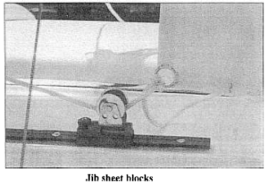 Raising the mast on a Macgregor 26x – Foghorn Lullaby